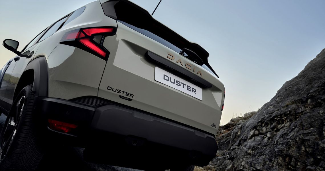Dacia unveils hybrid 4x4 Duster and Bigster with rear electric motor ...